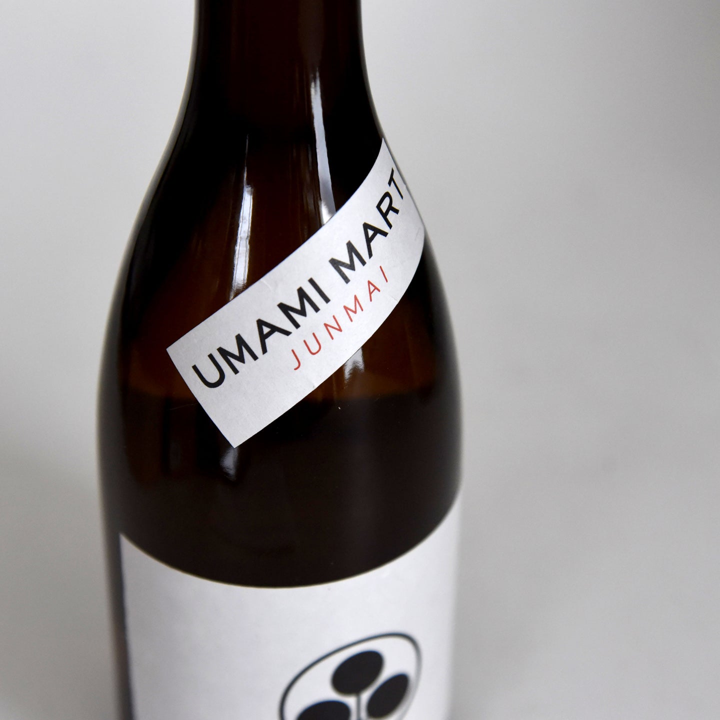 Umami Mart Junmai Sake (BTL 720ml)